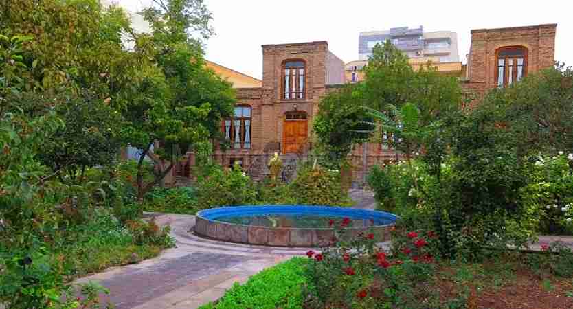 خانه پروین اعتصامی تبریز و زندگی در میان قافیه ها مجله گردشگری سه کلیک